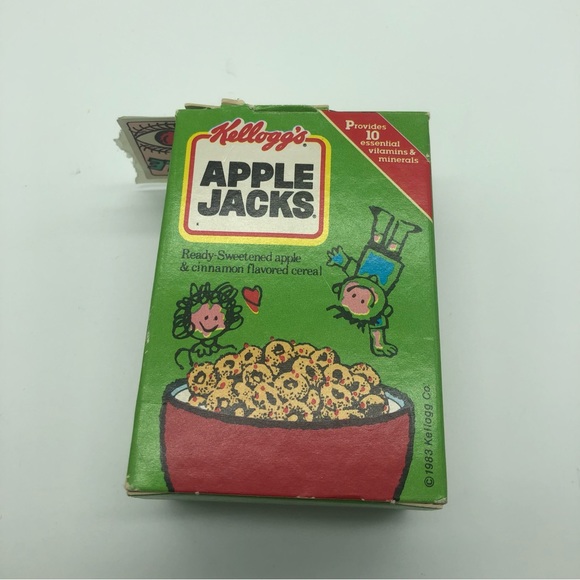 Kelloggs | Other | Vintage 983 Apple Jacks Mini Cereal Box Green With ...